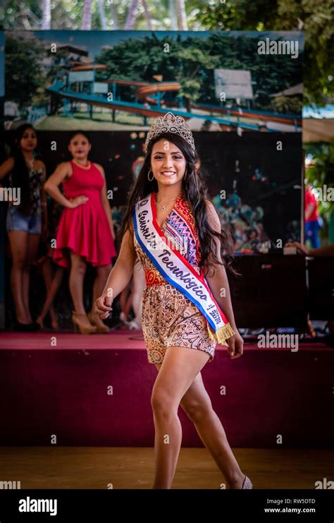 Beautiful Guatemalan Girls