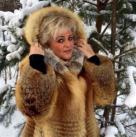 Pin Von Fur Nue Auf Pelzm Ntel Pelz