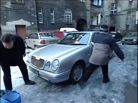Imcdb Org Mercedes Benz E Klasse W In Swieta Wojna