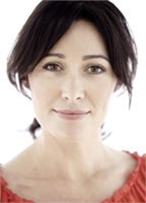 Robyn Malcolm Nua Em Rake