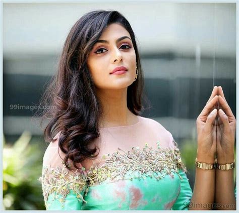 Pin By صلہ خان On GıཞƖ 4 D℘ʑʑ Beauty Girl Beauty Full Girl Beautiful Indian Actress