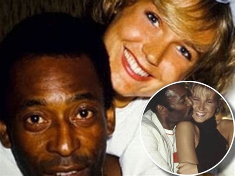 Me engañó Pelé anduvo con Xuxa Meneghel cuando él tenía 40 y ella