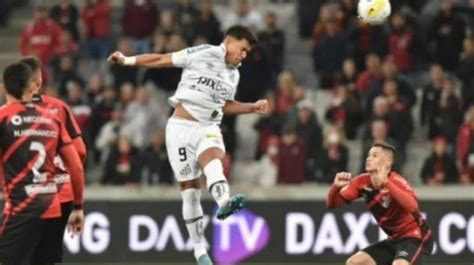 Santos x Athletico PR ao vivo onde assistir escalação provável e horário
