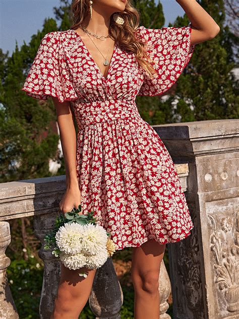 SHEIN VCAY Vestido impressão floral dits manga de borboleta SHEIN Brasil