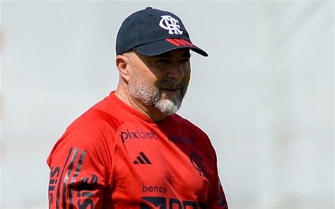Sampaoli Tem Refor O De Ltima Hora Para A Sequ Ncia Da Temporada No