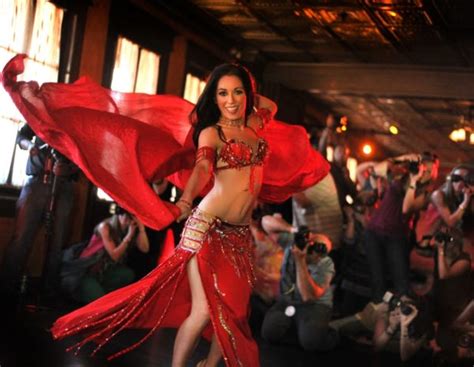Dança do Ventre Origem e benefícios Passo a passo