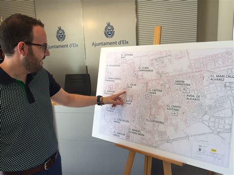 El Ayuntamiento invierte 230 000 euros en la renovación de 34 calles de