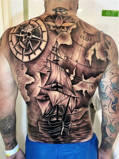 Fechamento De Costas Tattoo De Mapa Caravela Tatuagem Da Yakuza