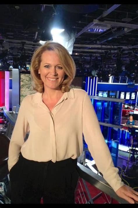 Lorna Dunkley From Sky Newsjust Look At This Beautiful Woman Women Long Sleeve Blouse