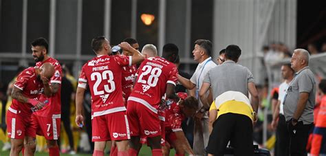 Playsport Dinamo interzisă în top 6 Nu văd cine să iasă din