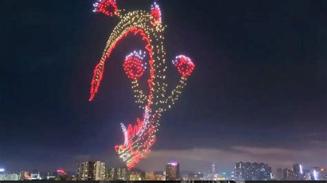 VIDEO Alucinante show de drones en China así formaron un enorme