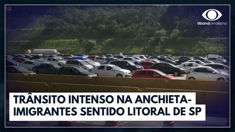 Trânsito intenso no sistema Anchieta Imigrantes sentido litoral de SP
