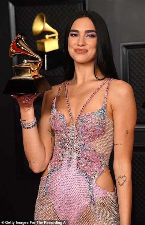 Dua Lipa Dago Fotogallery