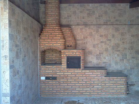 Fogão a Lenha Forno e Churrasqueira de Tijolinho a Vista em Betim