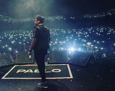Pablo lança DVD Pablo Amigos no Boteco show em Recife Sua Música