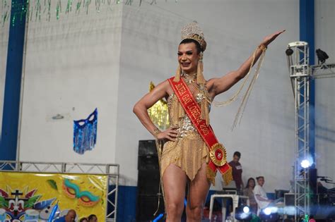 Concurso Da Corte Momesca Elege Mini Rainha Rainha E Rainha LGBTQIAPN