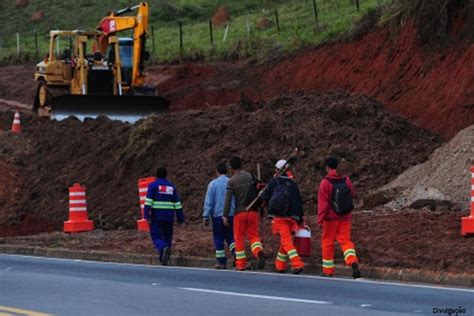 Trecho de planalto da Rodovia dos Tamoios SP é liberado para