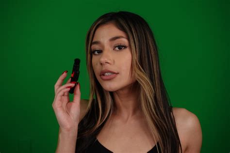 Tw Pornstars 1 Pic Sexlikereal 🧡 Twitter The Ultra Cute And Talented Xxlaynamarie Will Give