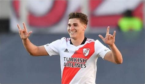 Julián Álvarez contó cómo fue cada uno de los 14 títulos que ganó en 5 años