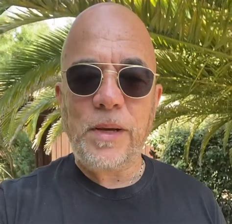 Pascal Obispo après l annulation de ses concerts le chanteur annonce