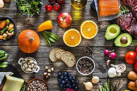 Estos son los beneficios de las frutas y verduras según su color El