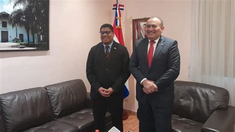 Realiza Embajador cubano visita de cortesía a embajador de Paraguay en