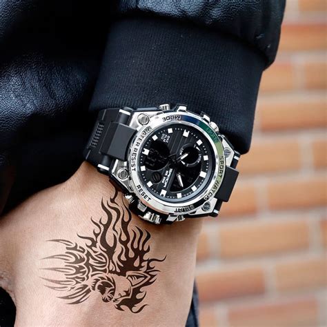 Ripley RELOJ SANDA HOMBRE DIGITAL DEPORTIVO 739 METÁLICO