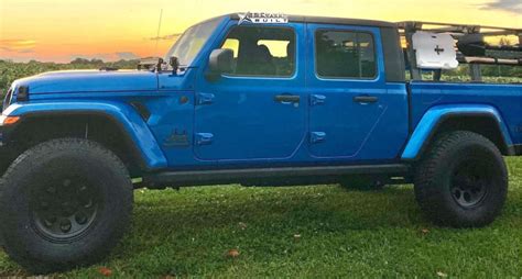 2021 Jeep Gladiator Wheel Offset Aggressive 1 Outside Fender