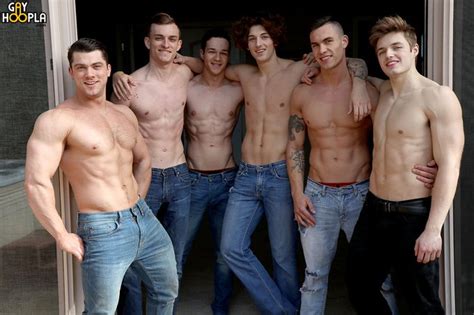 Tw Muscle Gays Men Videos And Pics