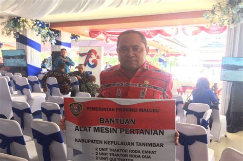 Pemkab Tanimbar Peroleh Bantuan Peralatan Pertanian Siwalima