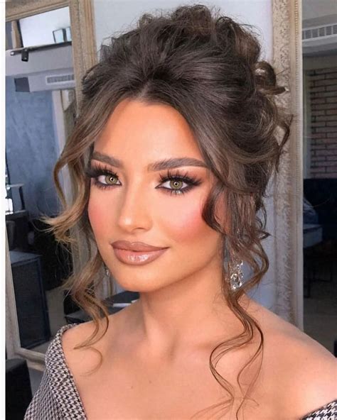Düğün saçları dugunsaclari on Instagram Topuz modeli Bridesmaid