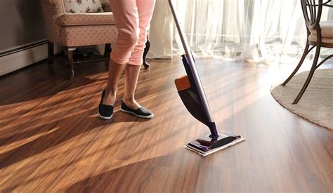 Tache de gras sur parquet Comment nettoyer et détacher un parquet