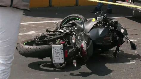 Tlalnepantla Motociclista Muere Tras Impactar Y Ser Arrollado Por