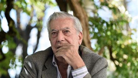 Mario Vargas Llosa Me gustaría que la muerte me hallara escribiendo