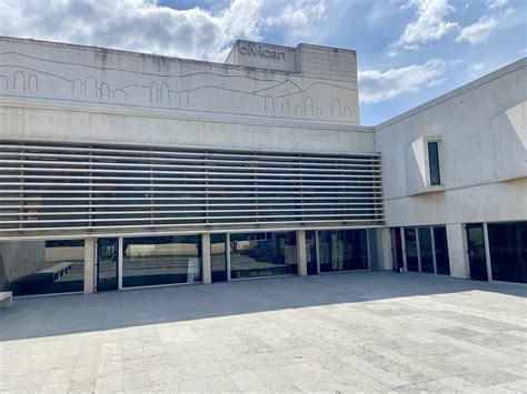Fundación Caja Navarra abre su programación cultural de CIVICAN a