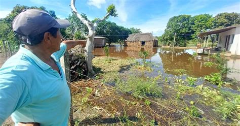 Defensa Civil reporta más de 13 mil familias damnificadas por riadas e