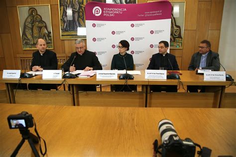 Co dalej z lekcjami religii w szkołach Radio Rodzina