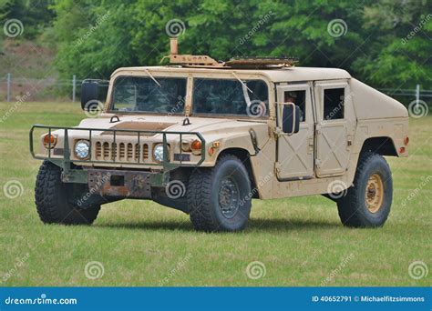 Humvee Militaire Hummer HMMWV Image Stock Image Du Guerre Piloter