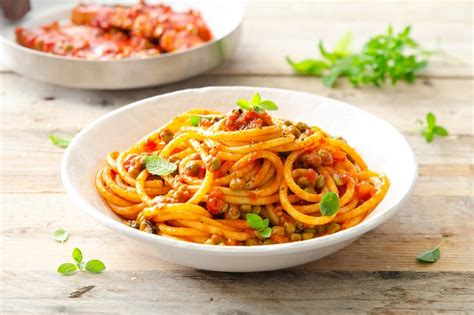 Ricetta Pasta con il ragù di tonno Cucchiaio d Argento