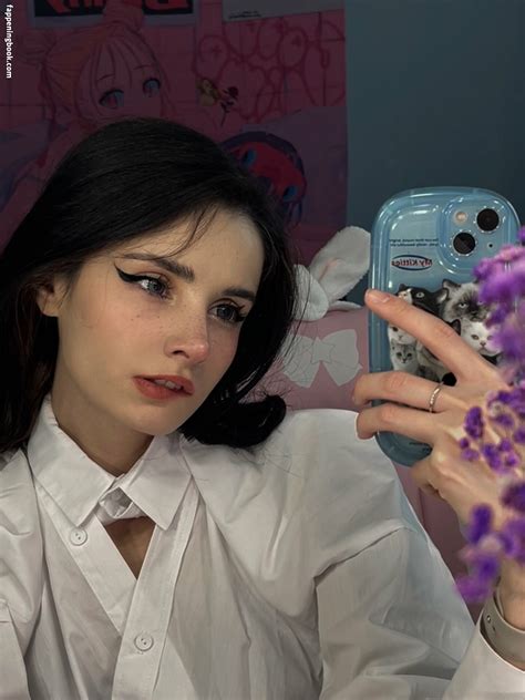 Loonassoftfeet Loonassoftfeet Nude Onlyfans Leaks The Fappening