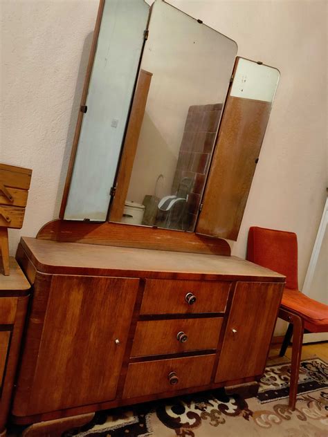 Stara toaletka z lustrami z epoki PRL u Wrocław Stare Miasto OLX pl