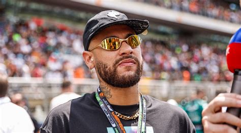 Neymar Grosse Pol Mique En F
