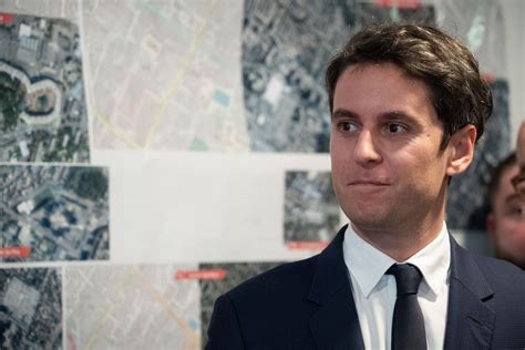 Gabriel Attal Le Premier Ministre Est Il Toujours En Couple Avec