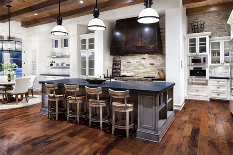 Warm Cozy Rustic Kitchen Designs For Your Cabin