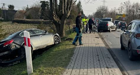 Wypadek na drodze z Oświęcimia do Kęt AKTUALIZACJA mamNewsa pl