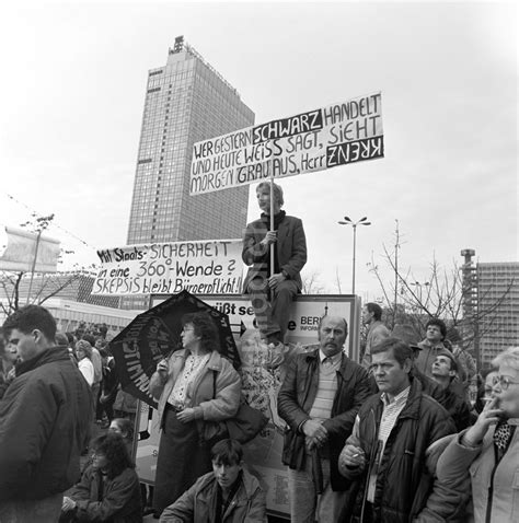 DDR Bildarchiv Berlin Legendäre Großdemonstration zur Reformation