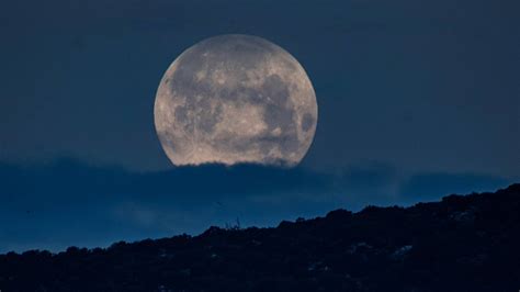 Superluna azul qué es y cómo ver la segunda luna llena de agosto