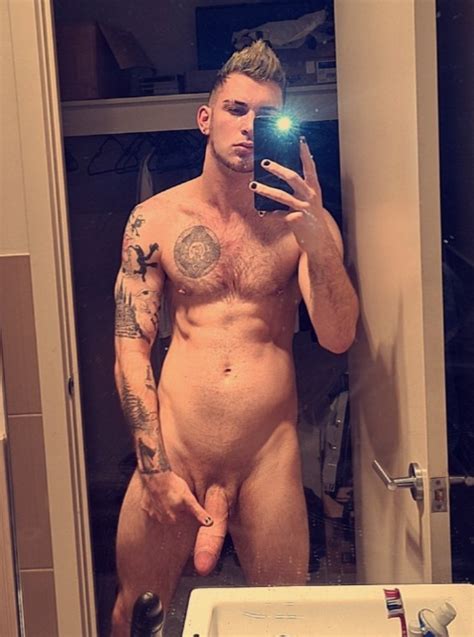 TW Pornstars Aussie Men Exhibit 129K Free Onlyfans Twitter