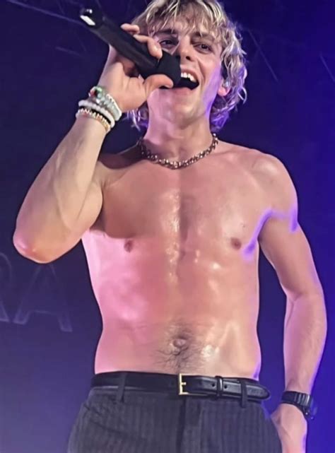 Ross Lynch Shirtless