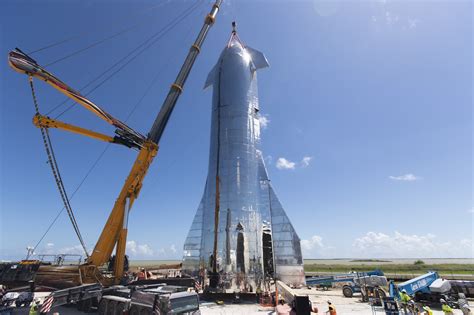 SpaceX Finishes Assembling New Starship Prototype Photo Space